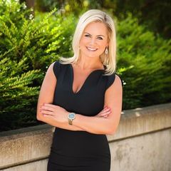 Danielle Crabtree - Real Estate Agent in University Place, WA - Reviews ...