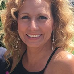 Laura Tomsa - Real Estate Agent in Yorkville, IL - Reviews | Zillow