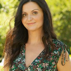 Adina Azarian - Real Estate Agent in Bridgehampton, NY - Reviews | Zillow