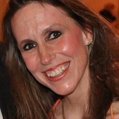 Laura Friend - Real Estate Agent in Williamsville, NY - Reviews | Zillow