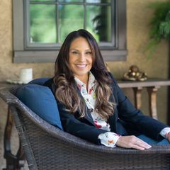 Denise Cerrone - Real Estate Agent in Syosset, NY - Reviews | Zillow