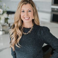 Angie Larson - Real Estate Agent in Sioux Falls, SD - Reviews | Zillow