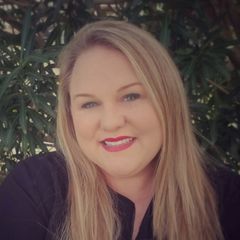 Shannon Hall's Instagram, Twitter & Facebook on IDCrawl