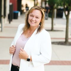 Maria Sweeney - Real Estate Agent in Belmont, MI - Reviews | Zillow