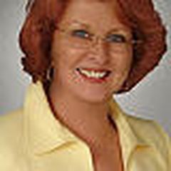 JANET LUCAS | Zillow