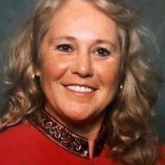 Debbie Bush - Real Estate Agent in Ludington, MI - Reviews | Zillow