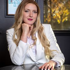 Laurah Hallock - Real Estate Agent in Columbus, OH - Reviews | Zillow