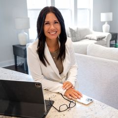 Stephanie Sacco - Real Estate Agent in Troy, MI - Reviews | Zillow