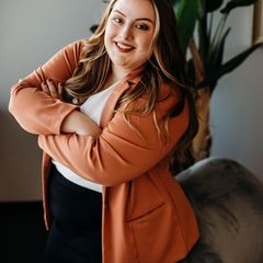 Kris Lindahl - Real Estate Agent in Coon Rapids, MN - Reviews | Zillow