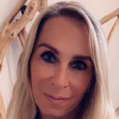 Lorraine Russo - Real Estate Agent in Southampton, NY - Reviews | Zillow