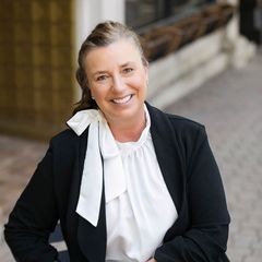 Melanie Arends - Real Estate Agent in Gibson City, IL - Reviews | Zillow