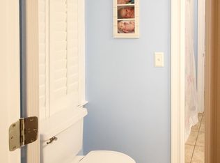 148 Edgewater Dr, Tifton, GA 31793