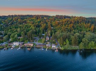 12410 Holmes Point Dr NE, Kirkland, WA 98034