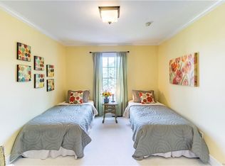 22 Lakeridge Dr S, Orchard Park, NY 14127 | Zillow