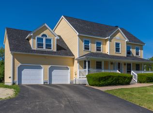 213 Dover Point Rd, Dover, NH 03820 | Zillow