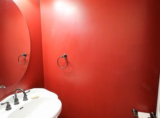 148 Edgewater Dr, Tifton, GA 31793