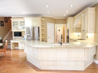 148 Edgewater Dr, Tifton, GA 31793