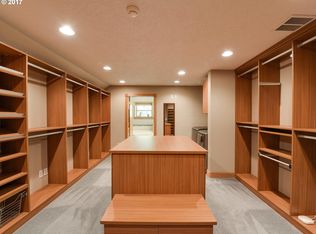 10550 S Kelland Ct, Oregon City, OR 97045