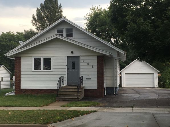 Waterloo Real Estate - Waterloo IA Homes For Sale | Zillow
