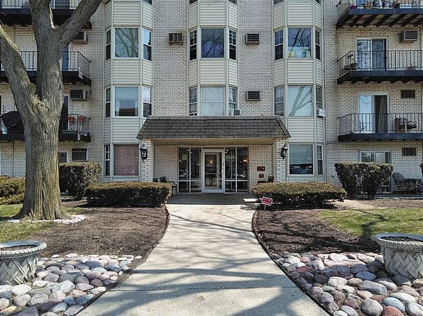 Morton Grove IL Condos & Apartments For Sale - 18 Listings | Zillow