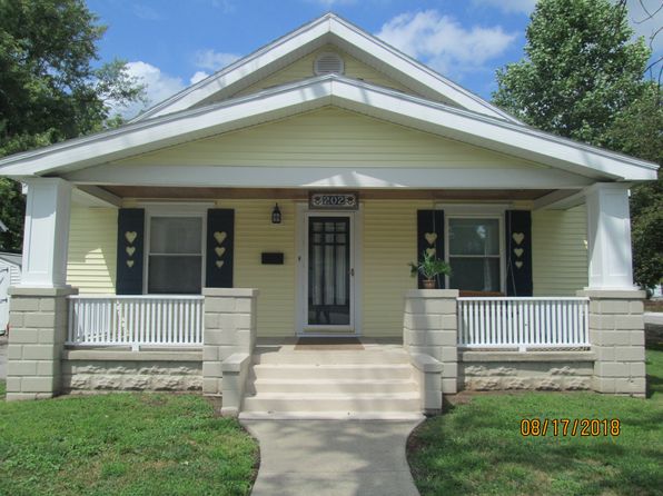 Flora Real Estate - Flora IL Homes For Sale | Zillow