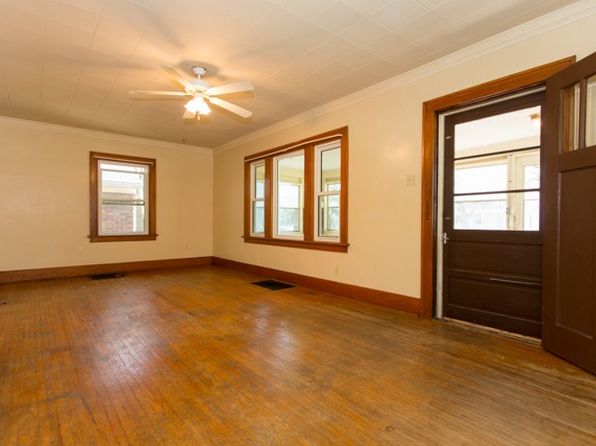 Waterloo Real Estate - Waterloo IA Homes For Sale | Zillow