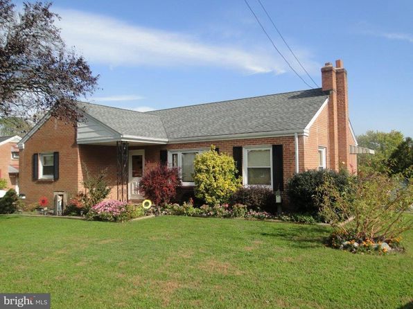 Best Places to Live in Akron, Pennsylvania