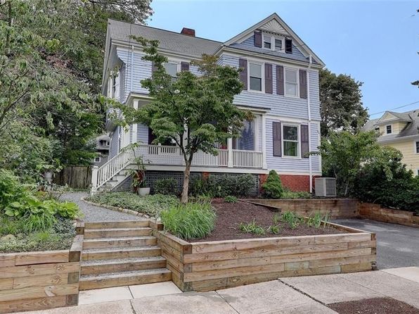 Providence RI Single Family Homes For Sale - 386 Homes | Zillow