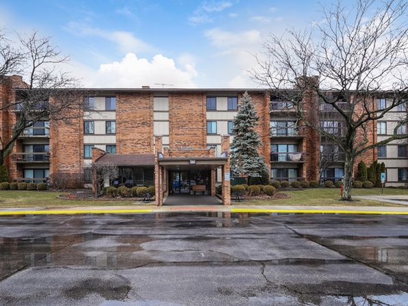 Willowbrook Real Estate - Willowbrook IL Homes For Sale | Zillow