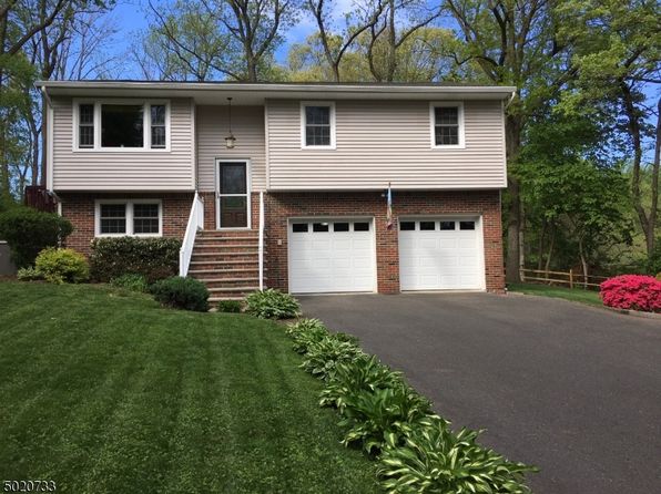 Gillette Real Estate - Gillette NJ Homes For Sale | Zillow