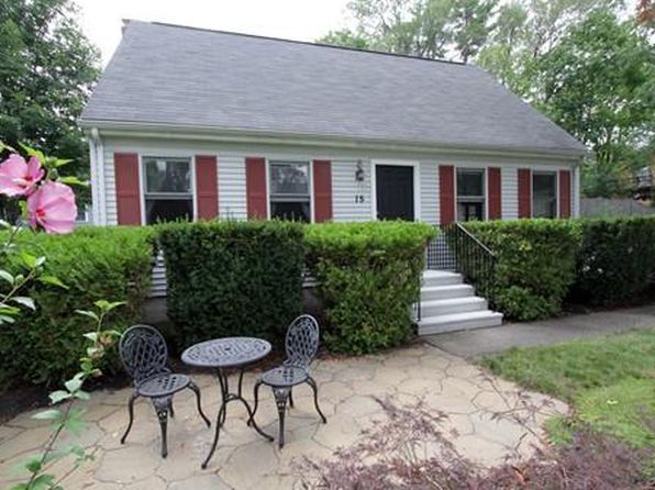 15 Main St, Upton, MA 01568 | Zillow