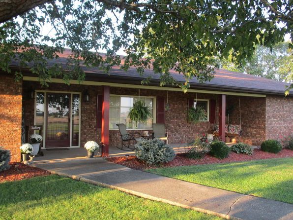 Flora Real Estate - Flora IL Homes For Sale | Zillow