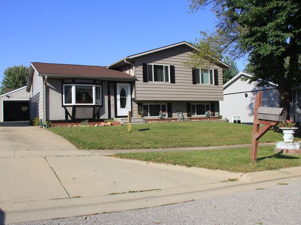 Waterloo Real Estate - Waterloo IA Homes For Sale | Zillow