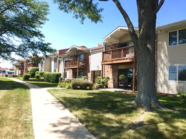 Darien Real Estate - Darien IL Homes For Sale | Zillow