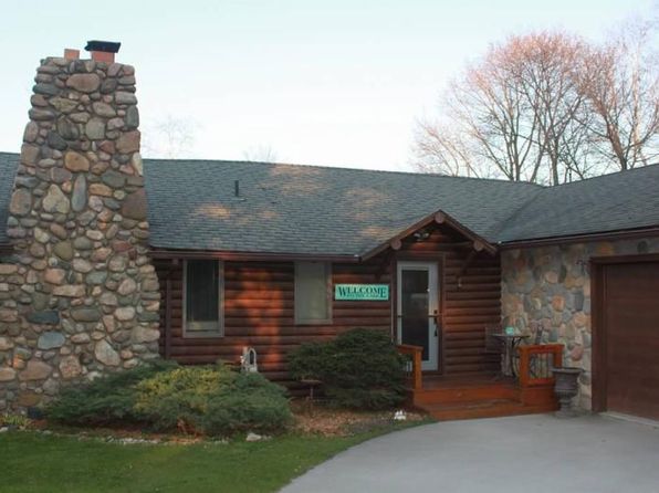 2875 Lakeshore, Applegate, MI 48401 | Zillow