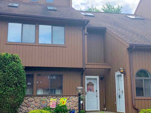 Poughkeepsie Real Estate - Poughkeepsie NY Homes For Sale | Zillow