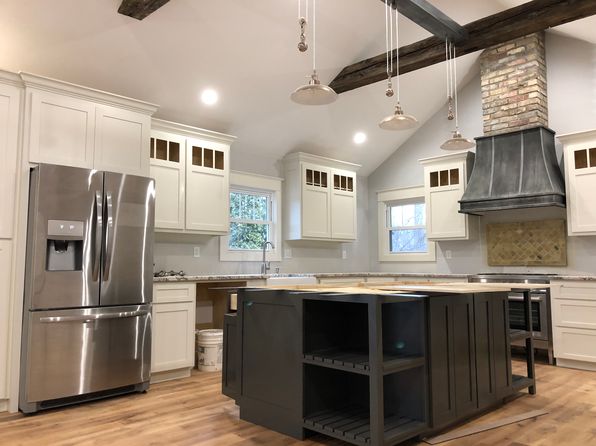 53005 Real Estate - 53005 Homes For Sale | Zillow