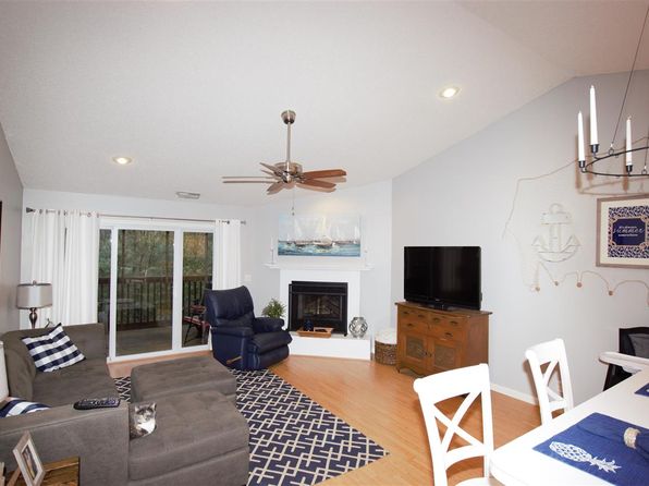 At Eagle Pointe Resort - Bloomington Real Estate - Bloomington IN Homes ...