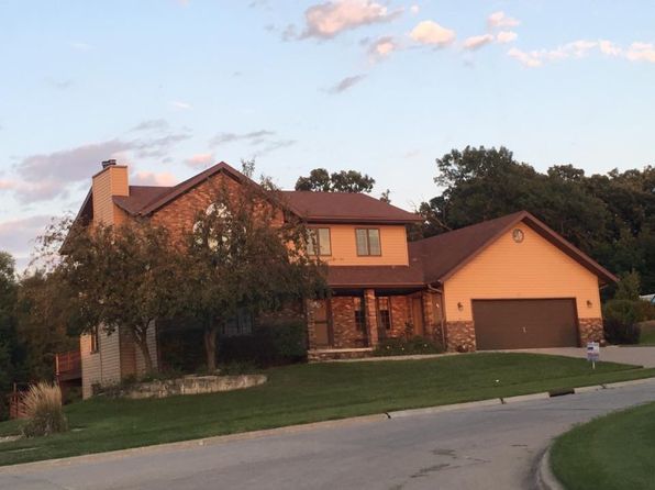 Newton Real Estate - Newton IA Homes For Sale | Zillow