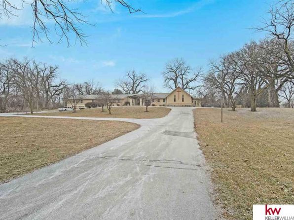 Waterloo Real Estate - Waterloo NE Homes For Sale | Zillow