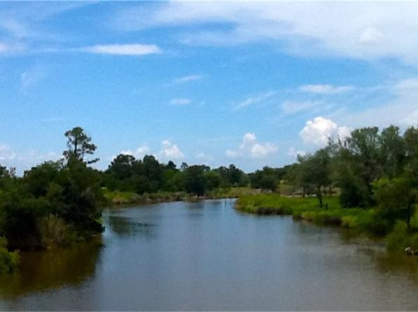 Anahuac TX Waterfront Homes For Sale - 10 Homes | Zillow