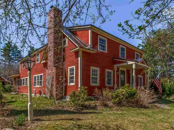 11 Oak St, Concord, NH 03301 | Zillow