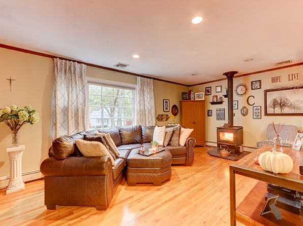 Shirley Real Estate - Shirley NY Homes For Sale | Zillow