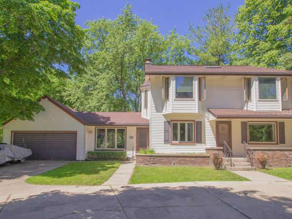 53005 Real Estate - 53005 Homes For Sale | Zillow