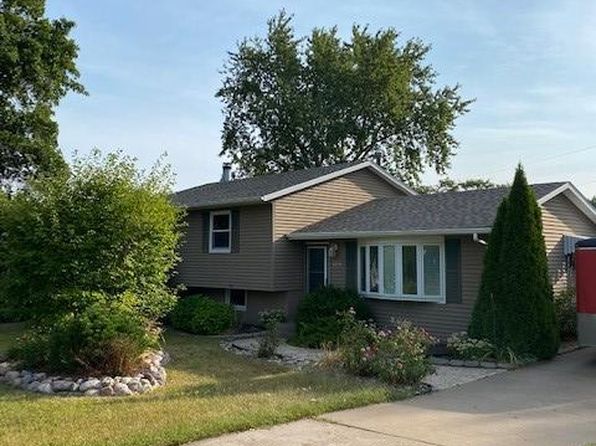 Houses For Rent in Bettendorf IA - 18 Homes | Zillow