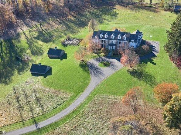 Morristown NJ Luxury Homes For Sale - 207 Homes | Zillow