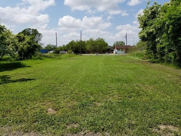 Sinton Real Estate - Sinton TX Homes For Sale | Zillow