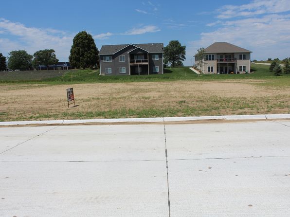 Wahoo Real Estate - Wahoo NE Homes For Sale | Zillow