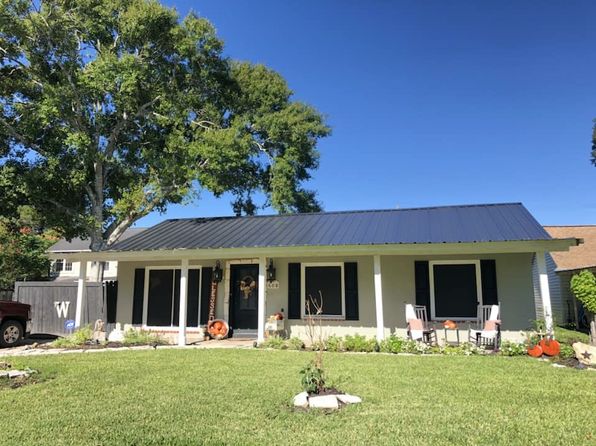 Best Places to Live in Edna, Texas