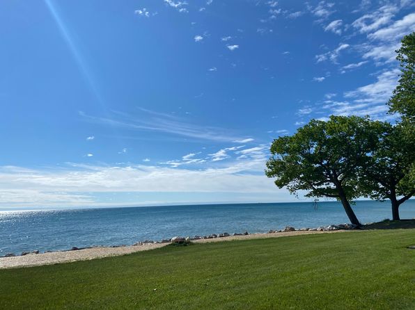 Belgium Real Estate - Belgium WI Homes For Sale | Zillow